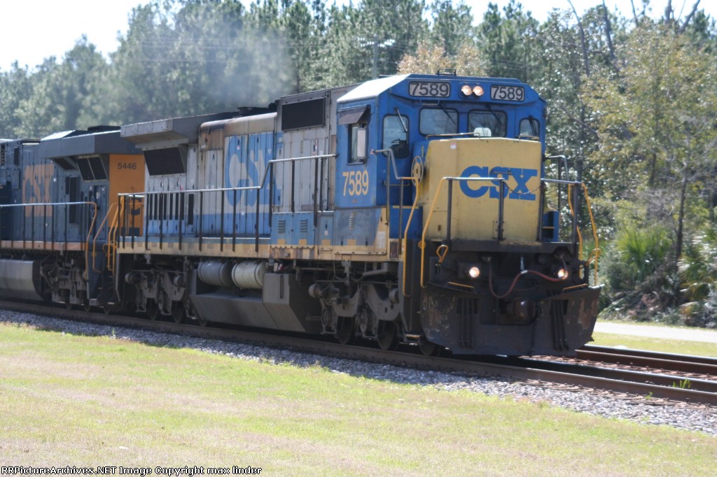 CSX 7589